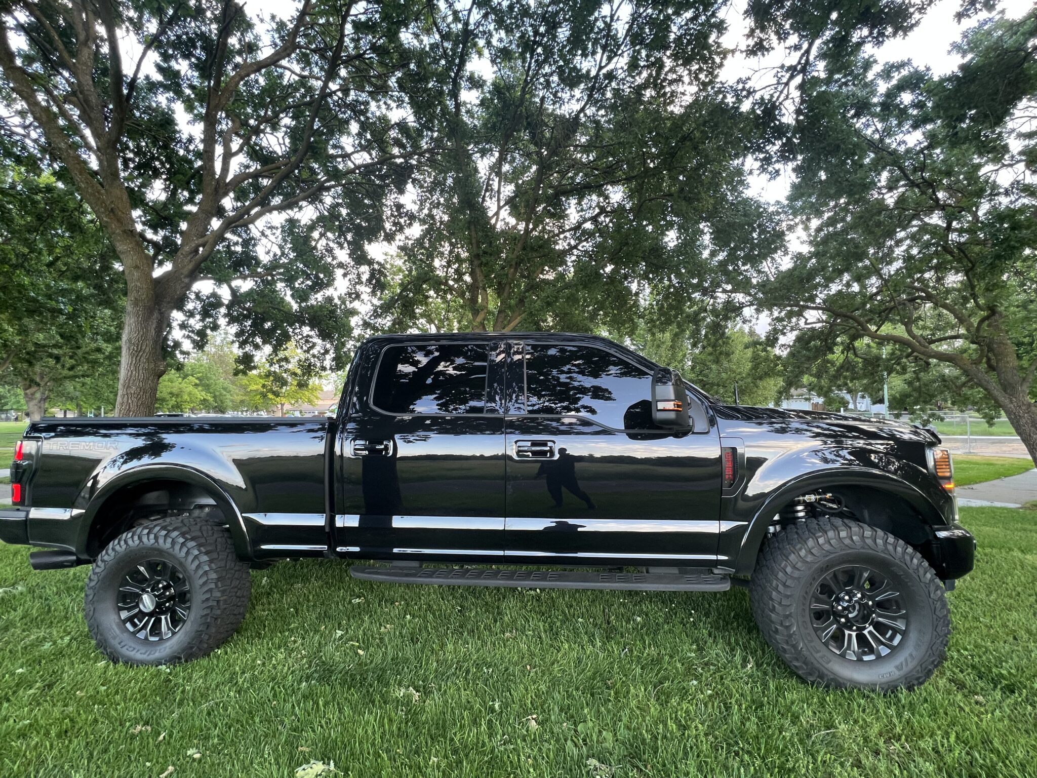 2022 Ford F-350 TREMOR CUSTOM – Famous Whip Sales